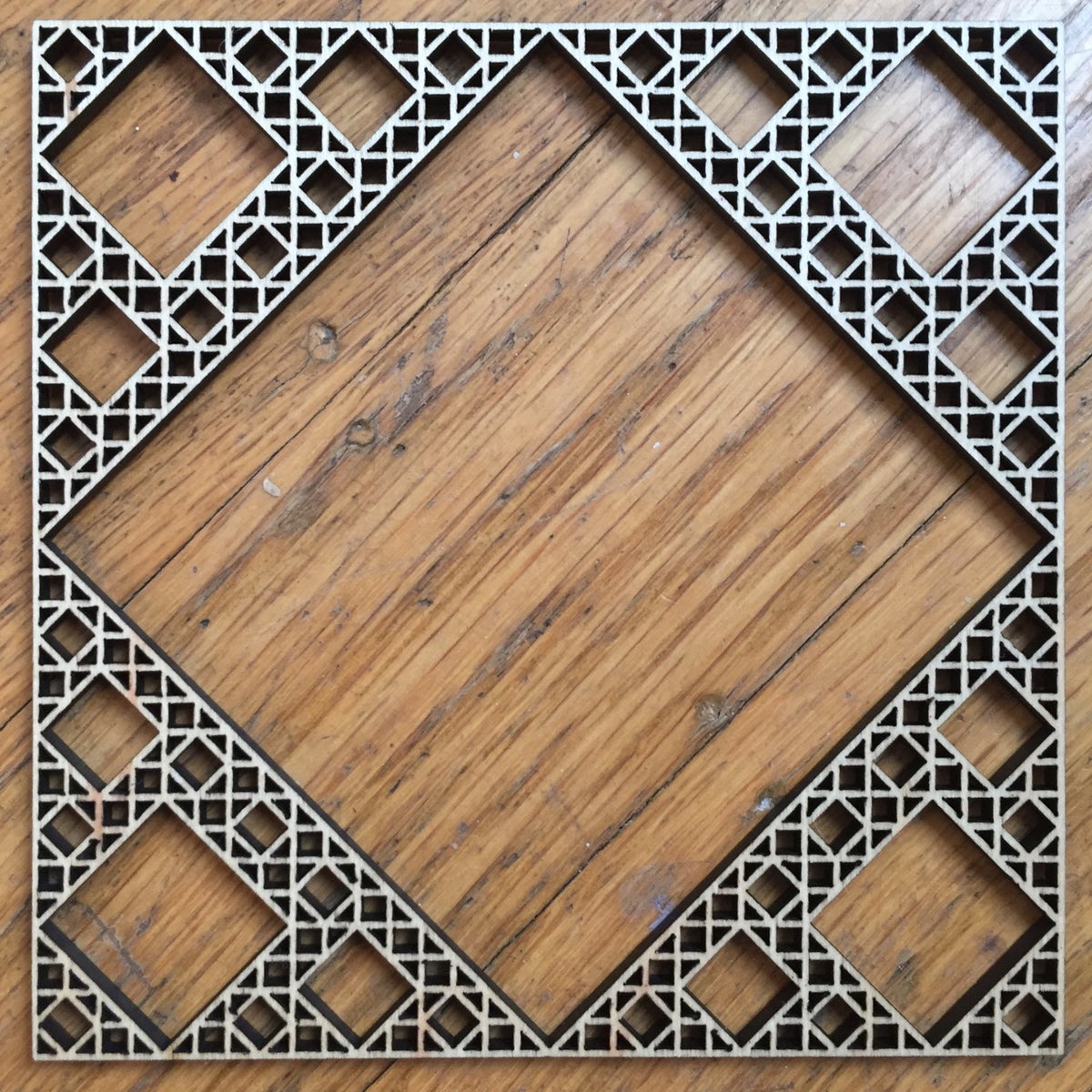 Fractal lattice | MLTSHP