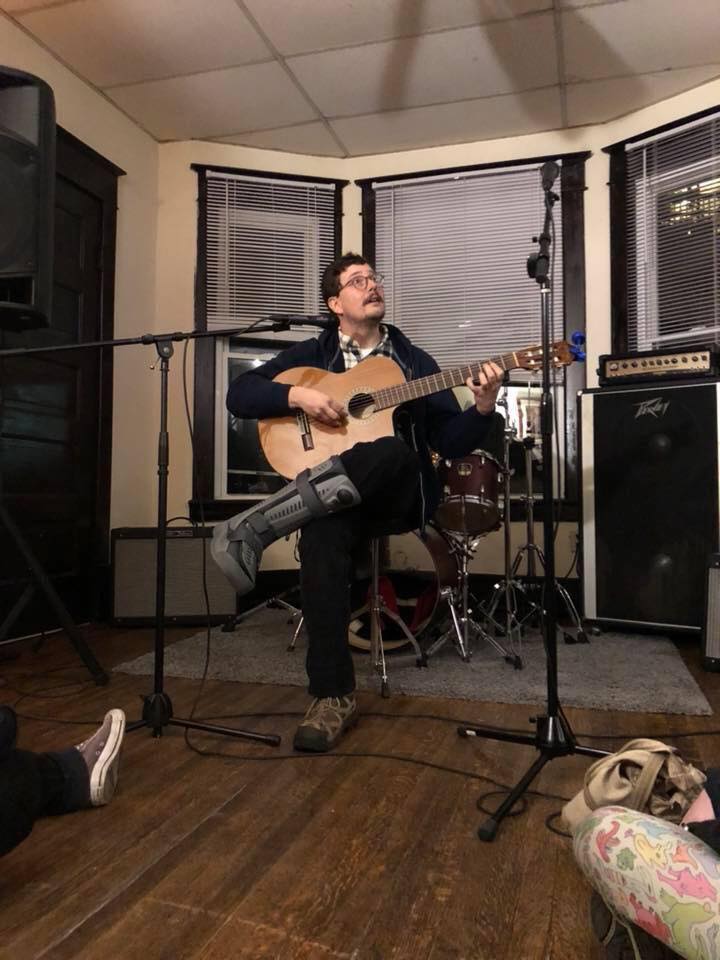 my "i can't remember how to play 'africa' by d'angelo" face | MLTSHP