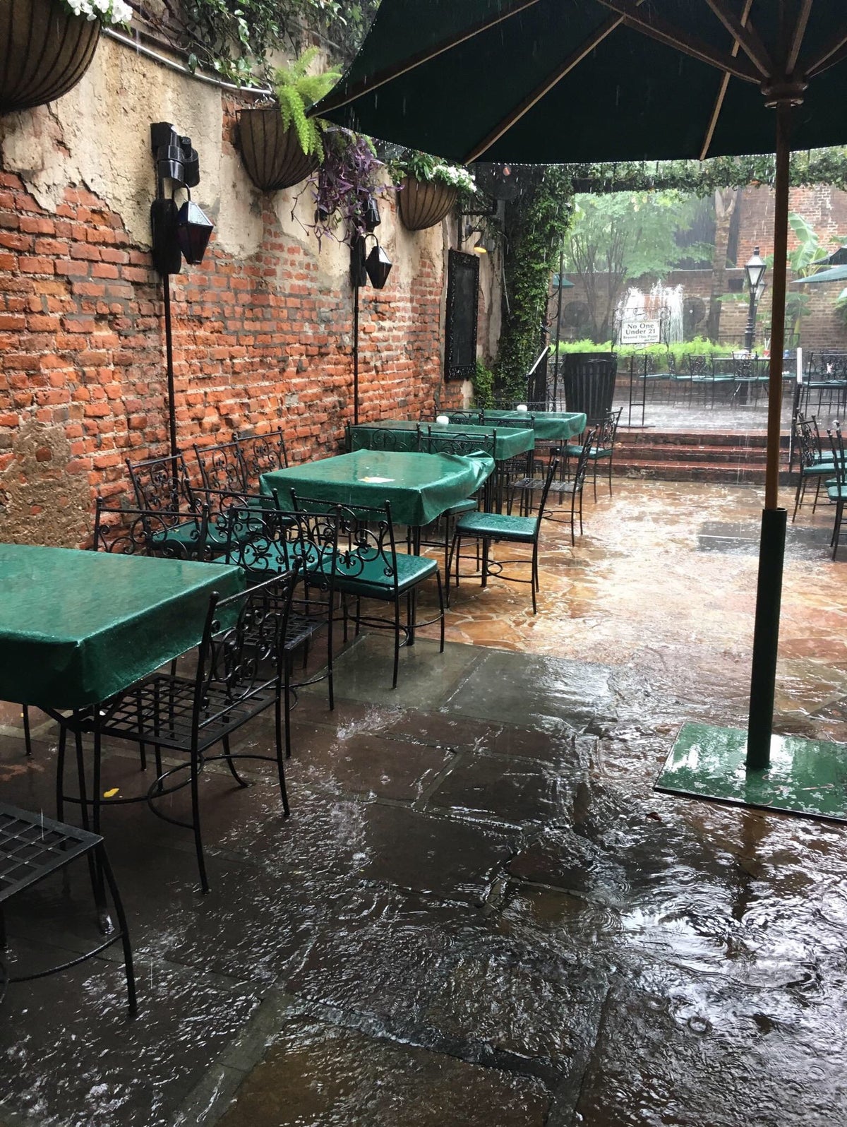 624 Bourbon St. in the rain | MLTSHP