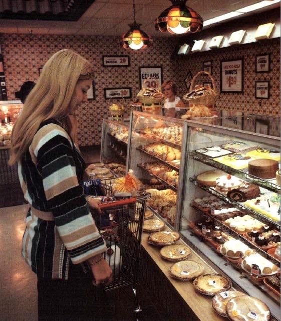 The bakery department at a Big Star supermarket, circa 1977 Colonial Stores Inc. photo. | MLTSHP