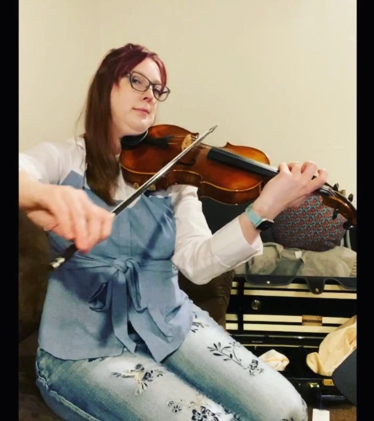 Doing a Viola Thing | MLTSHP