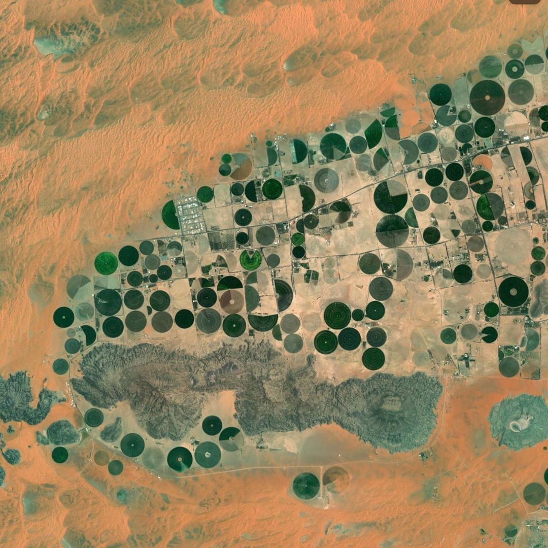 center-pivot irrigation in saudi arabia | MLTSHP