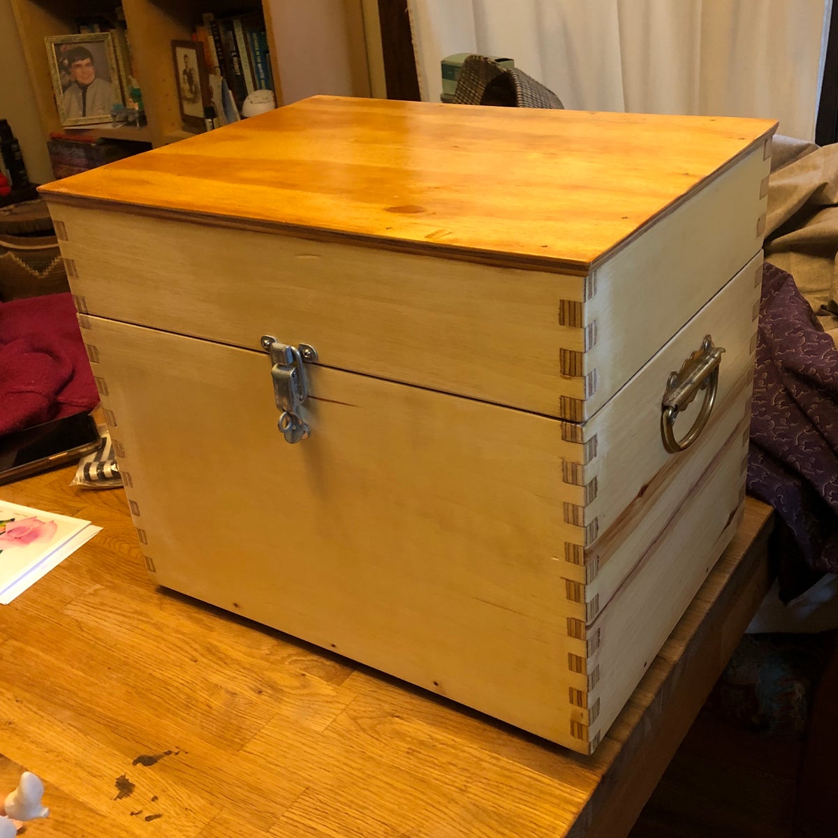 New camp kitchen box | MLTSHP