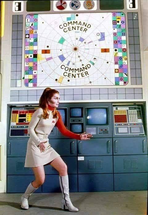 everybody do the command center | MLTSHP