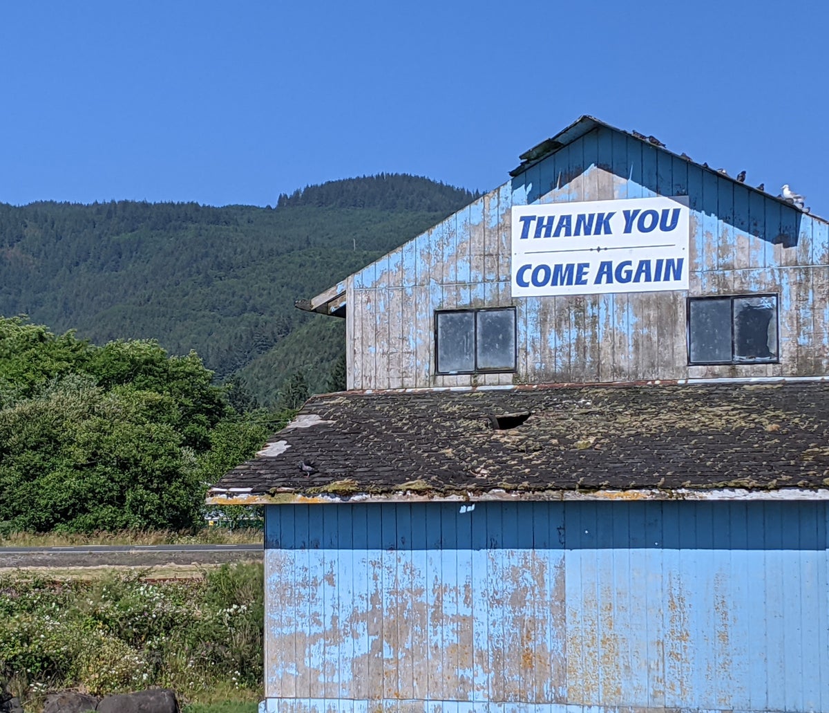 Leaving the shore. | MLTSHP