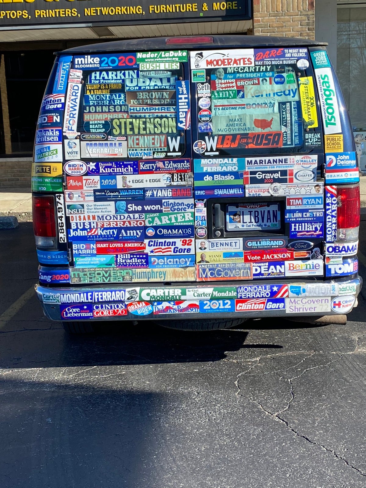 what is even going on here | MLTSHP