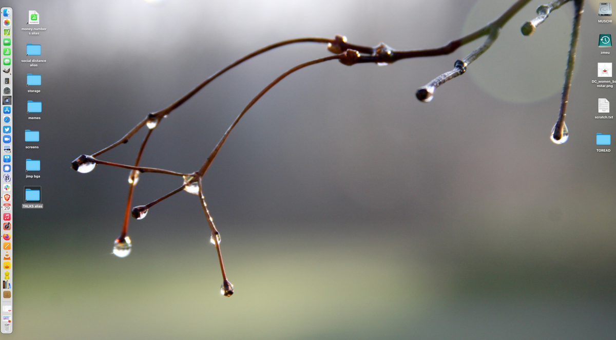 new year, clean desktop | MLTSHP