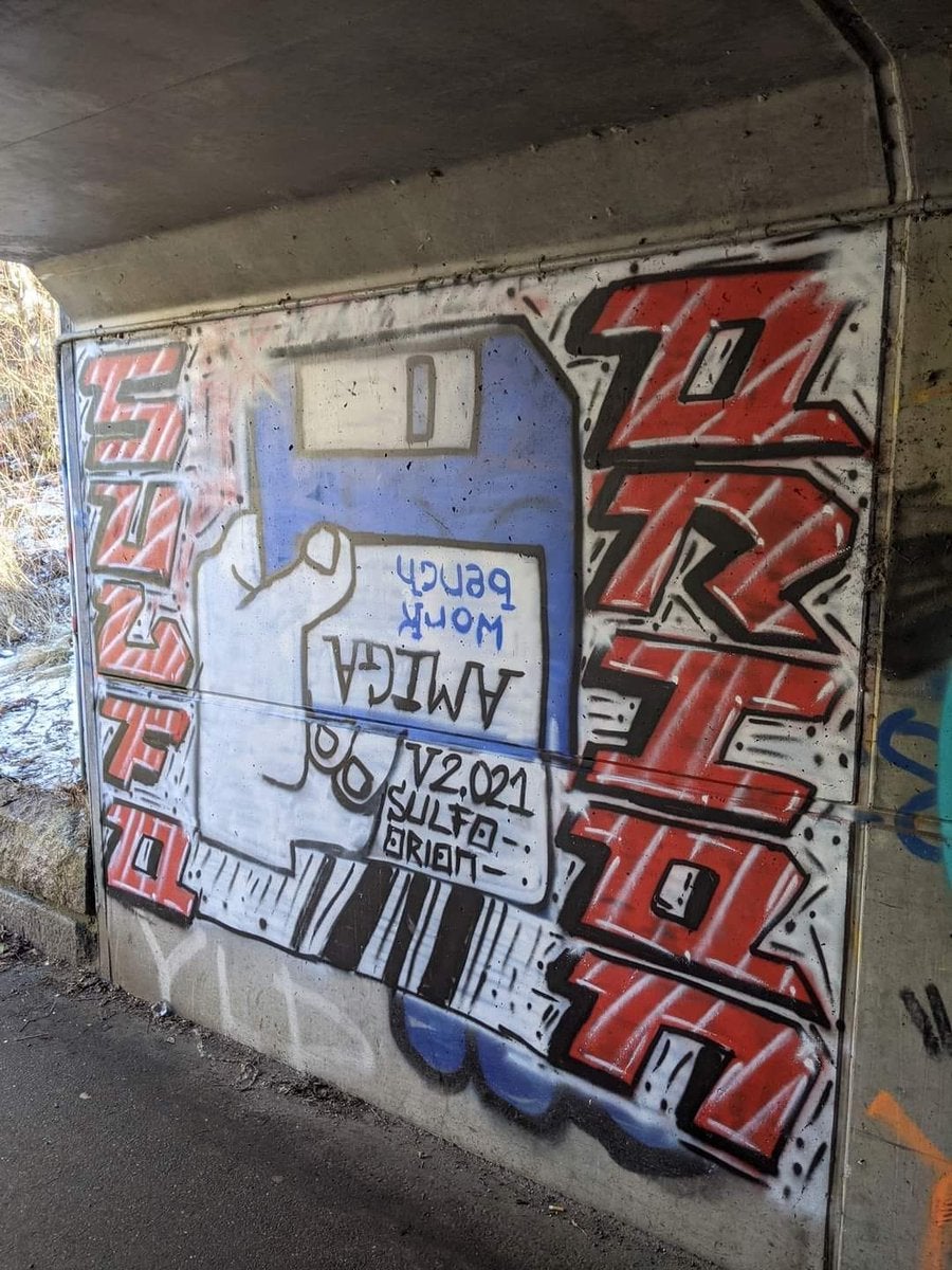 Only Amiga makes it possible | MLTSHP