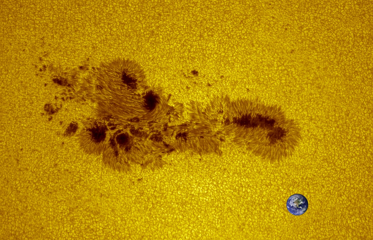 Large sunspot 3014, May 20, 2022 | MLTSHP
