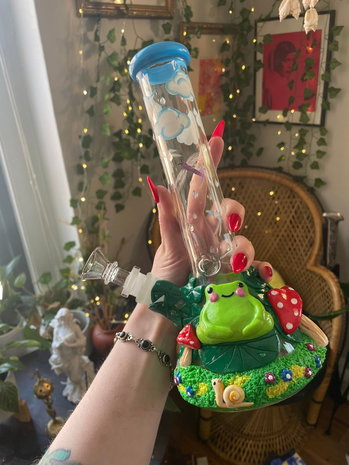 frögge full of blüntsmoken | MLTSHP