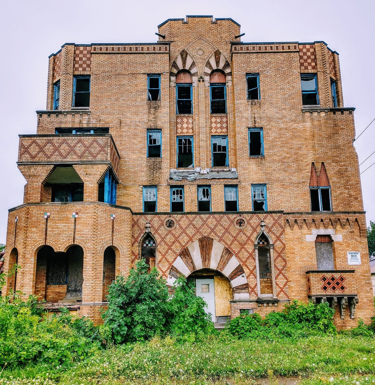 fixer-upper (detroit) | MLTSHP