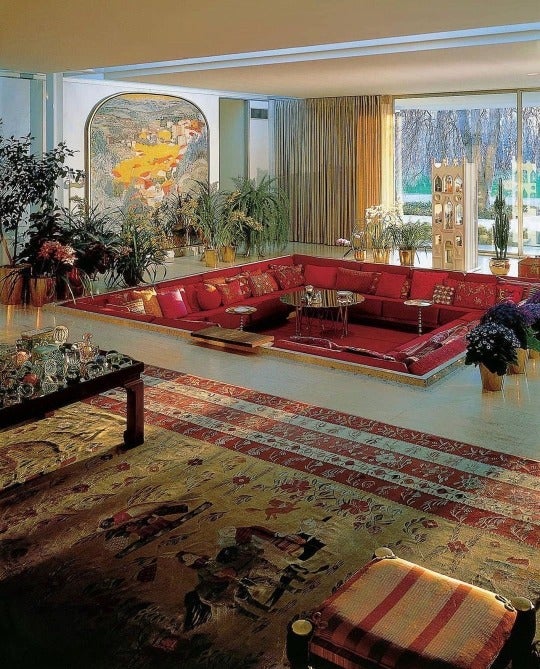 formal conversation pit | MLTSHP