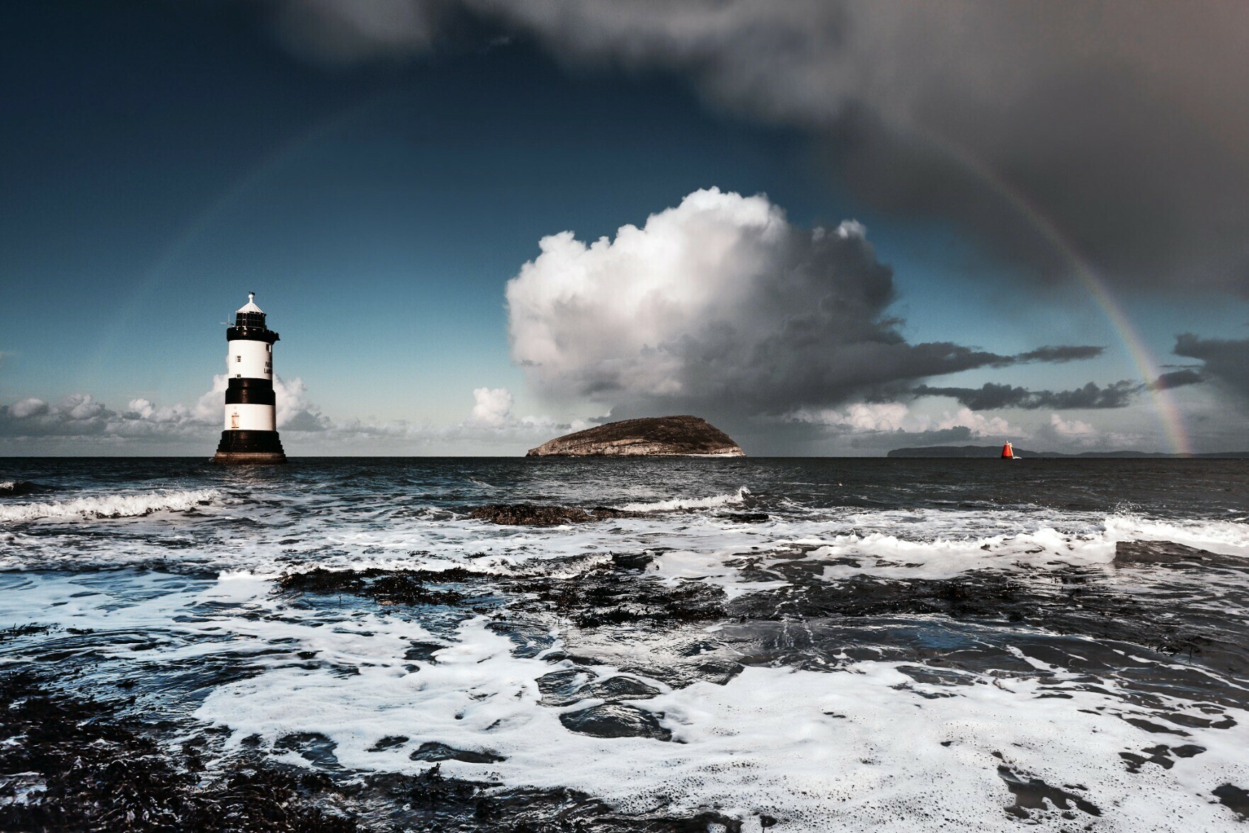 Ynys Seiriol and the Trwyn Du lighthouse | MLTSHP