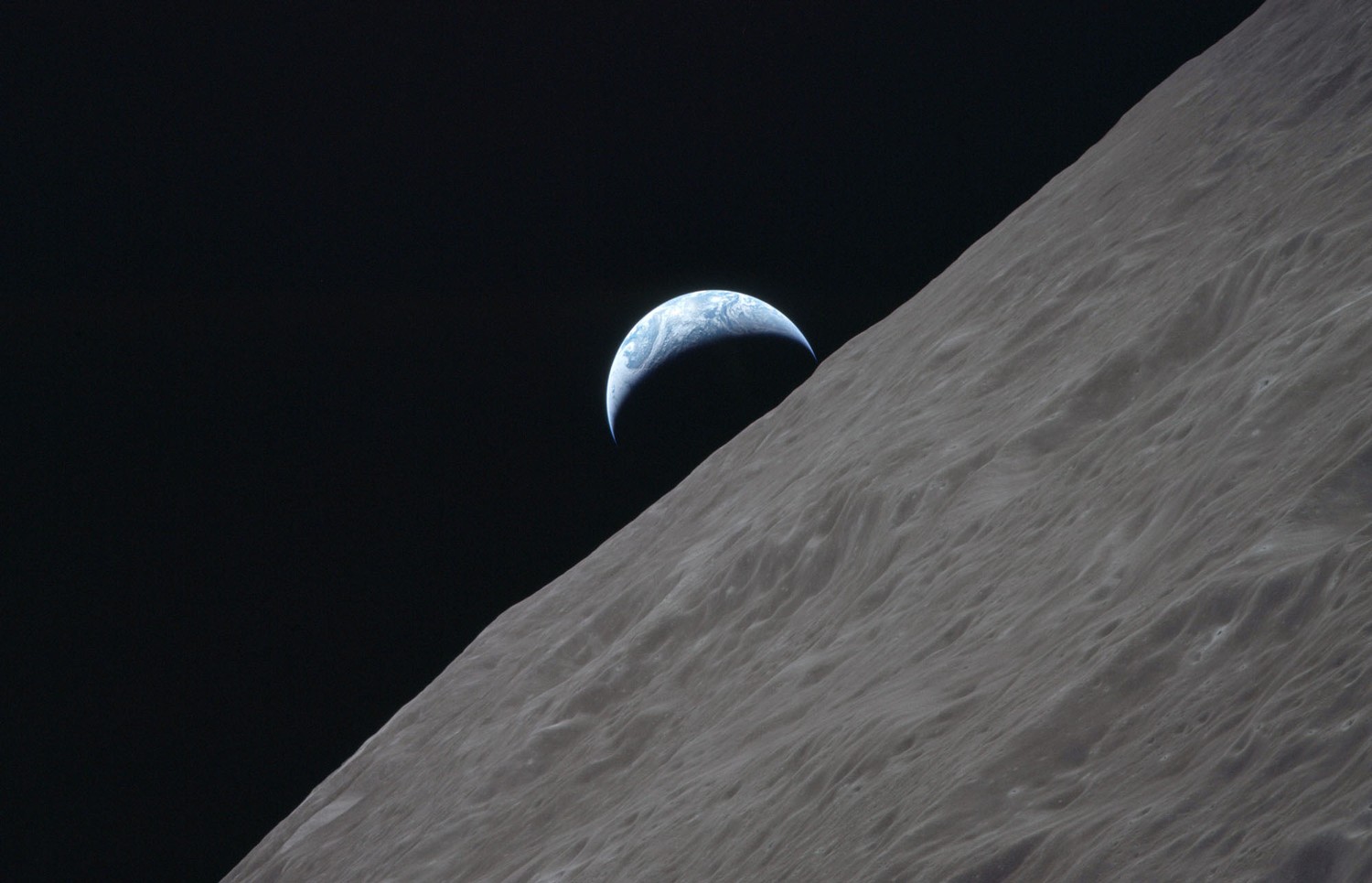 Crescent Earth rises | MLTSHP