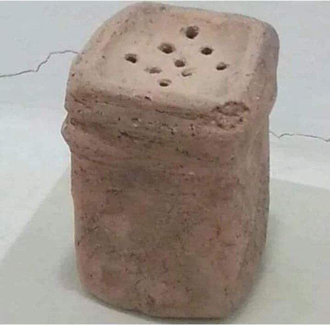 Oldest known salt shaker, from 8000 years ago. Excavated at Çatalhöyük ...