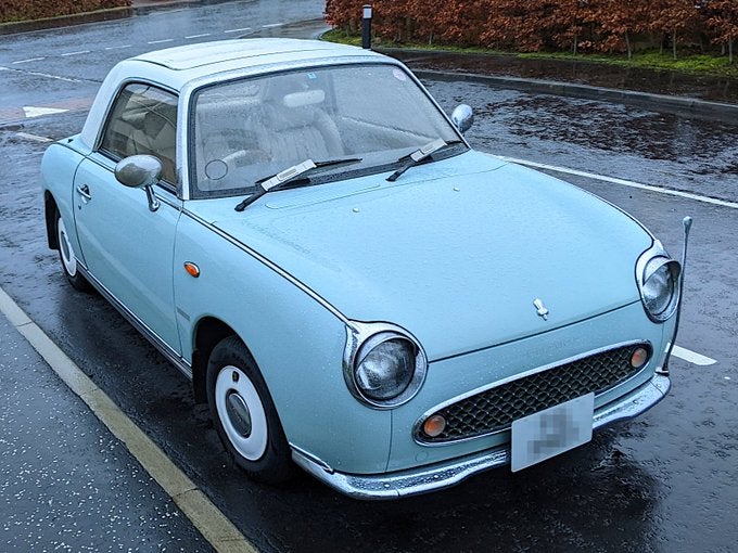 a friend left out in the rain | MLTSHP