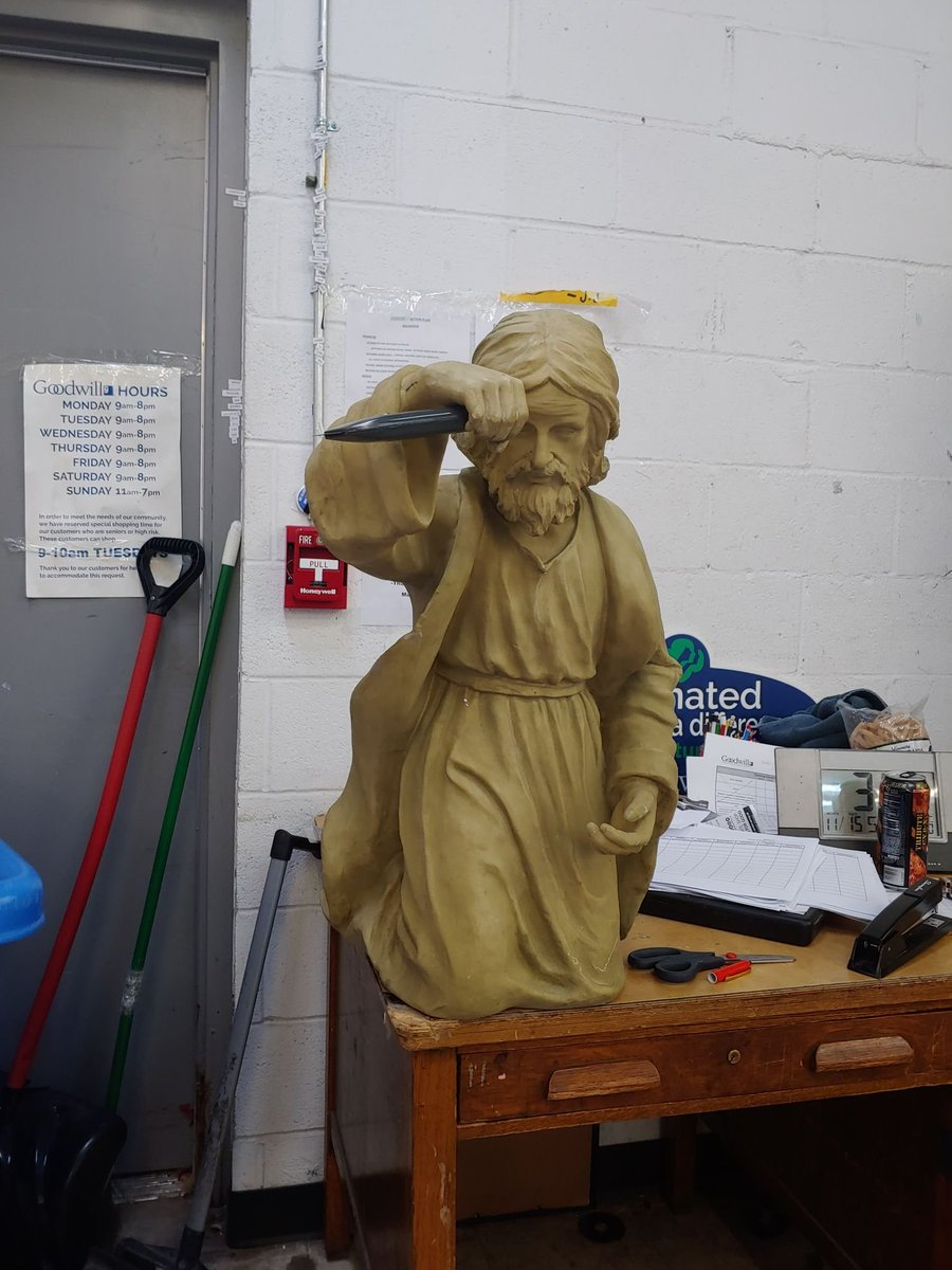 Oh Jesus, he's got a knife! | MLTSHP