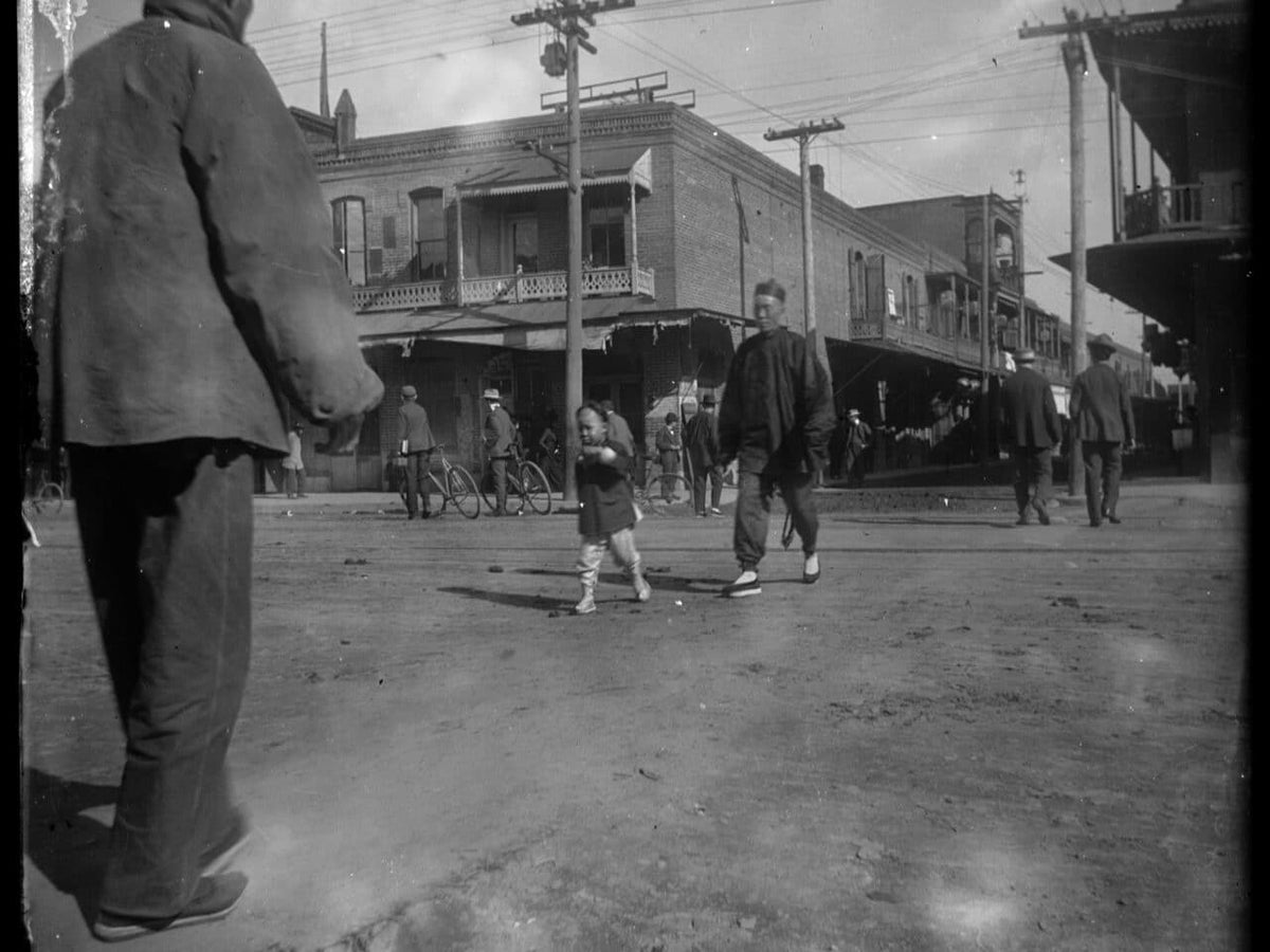 Alameda Street and Marchessault Street in Old Chinatown, Los Angeles ...