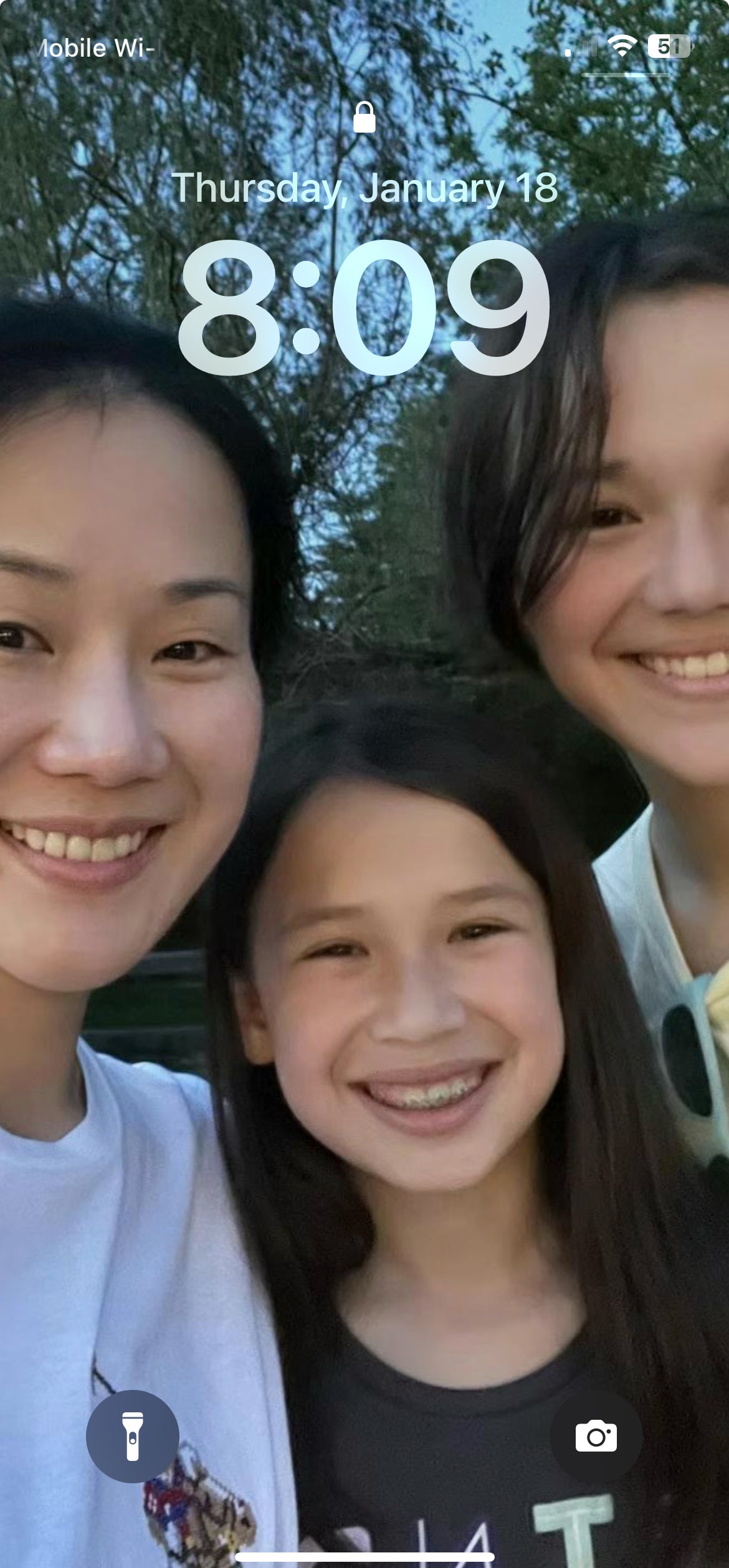 Lockscreen ladies | MLTSHP