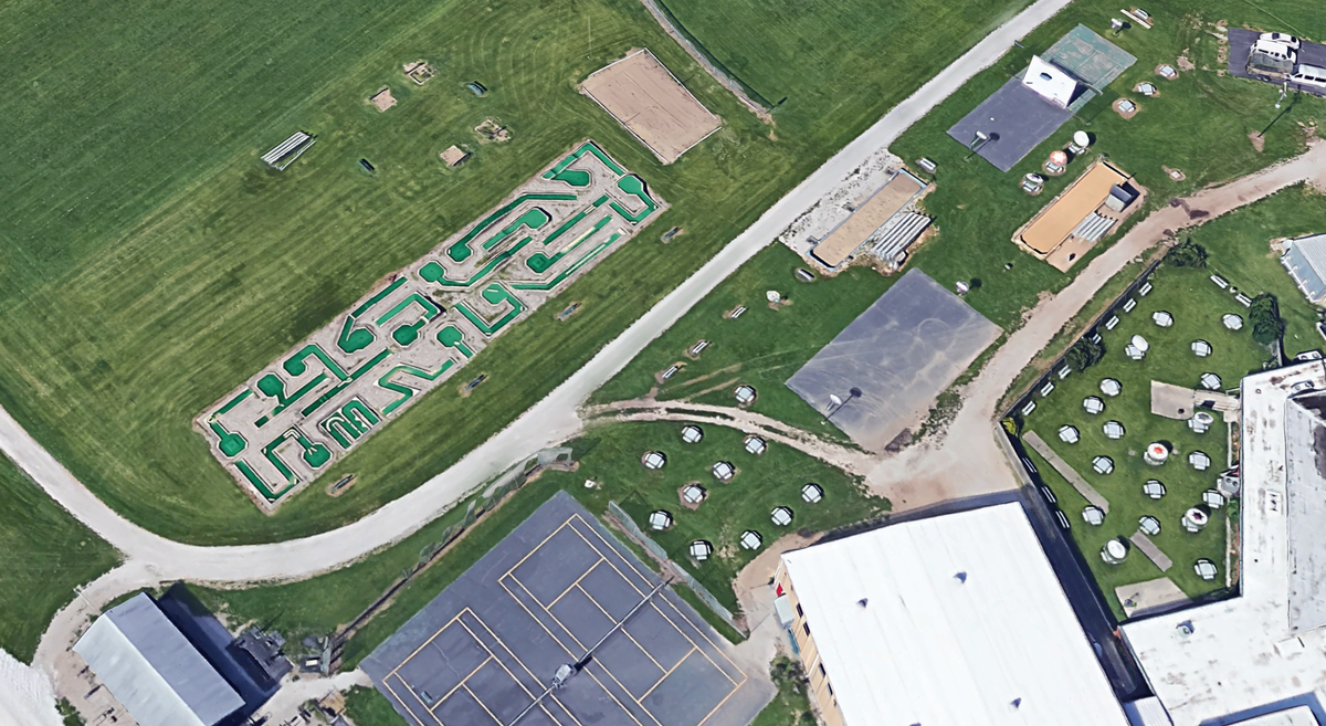 apparently some federal prisons have miniature golf courses | MLTSHP