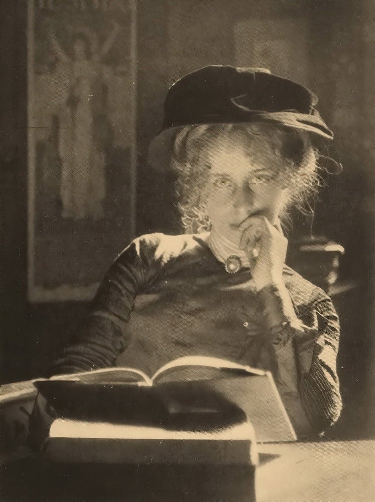 looks like we got ourselves a reader | MLTSHP