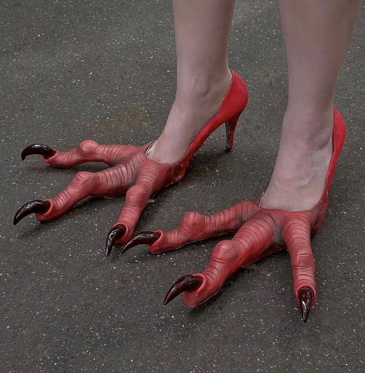 Into the club like | MLTSHP