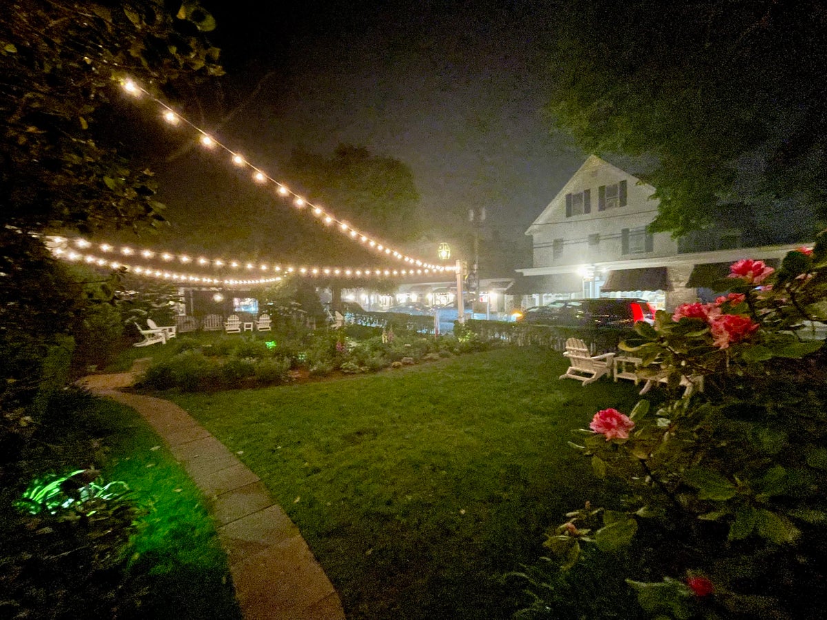 l'etoile at night... | MLTSHP