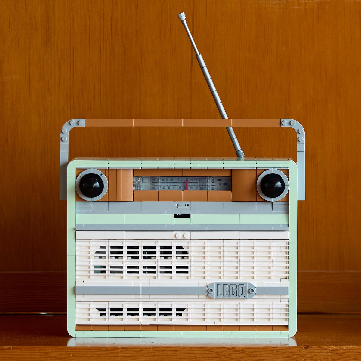 Retro Radio | MLTSHP