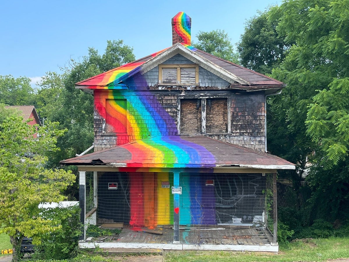 rainbow house | MLTSHP