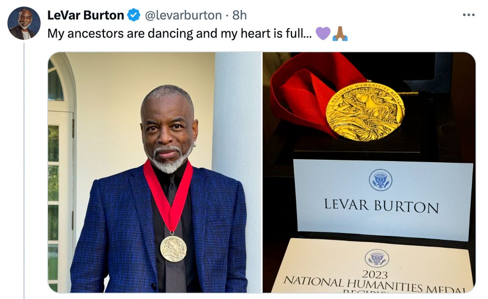 Take a look, it's in a book | MLTSHP