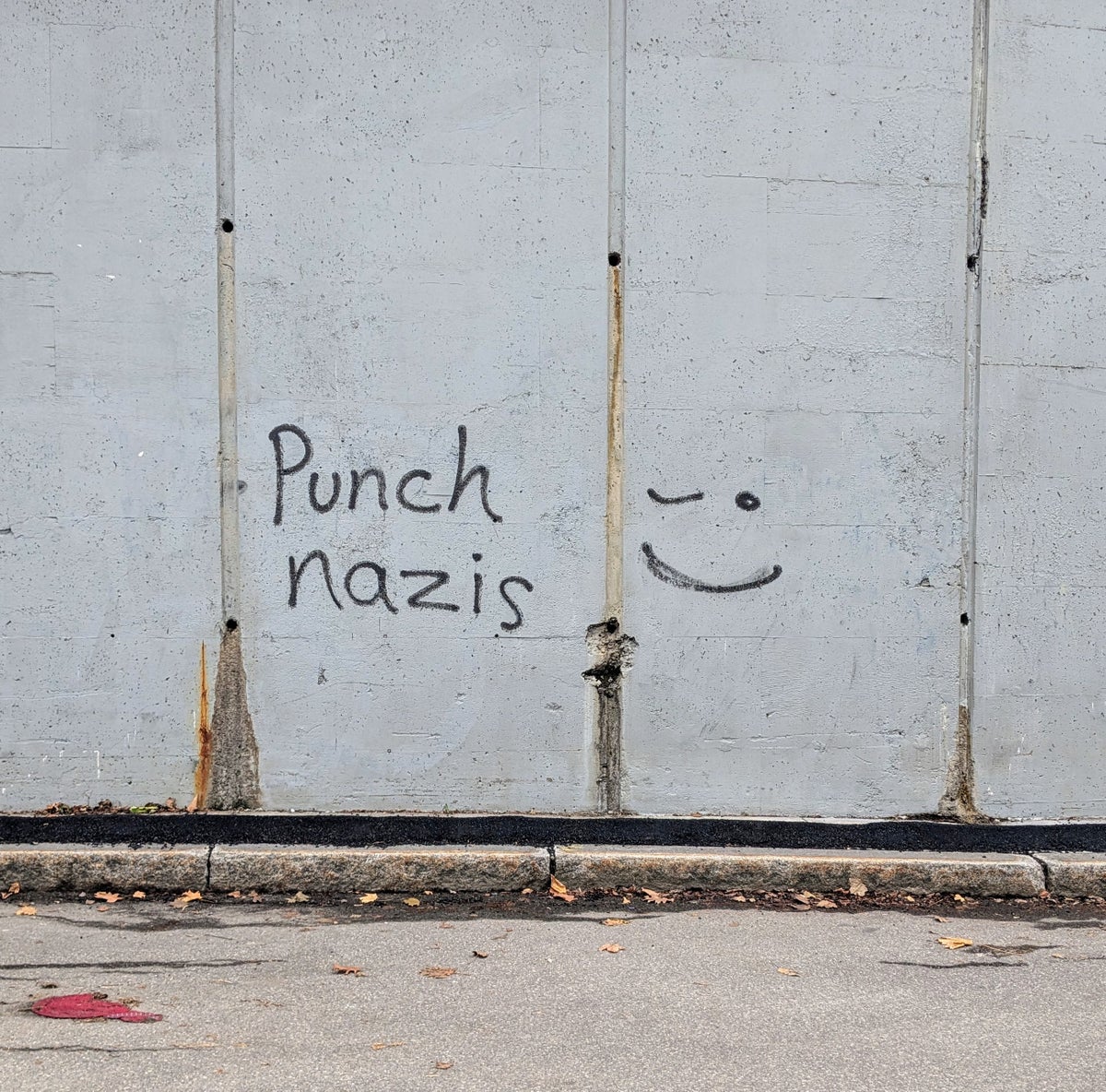 Québécois taggers know what's up | MLTSHP