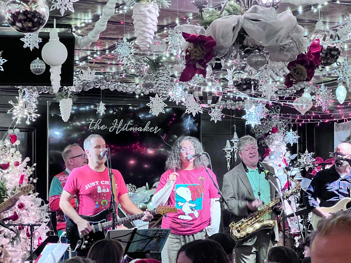 28th Annual Christmas Show | MLTSHP