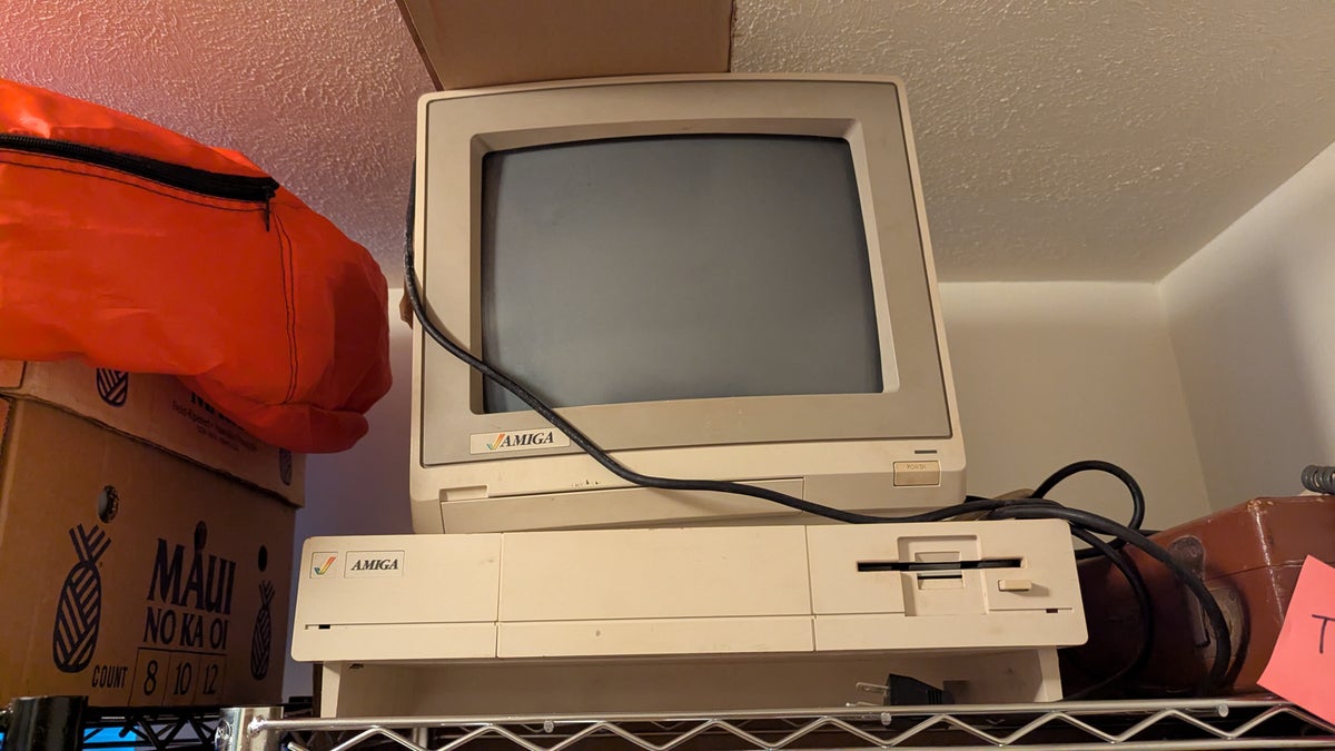 Visiting the Amiga 1000 | MLTSHP