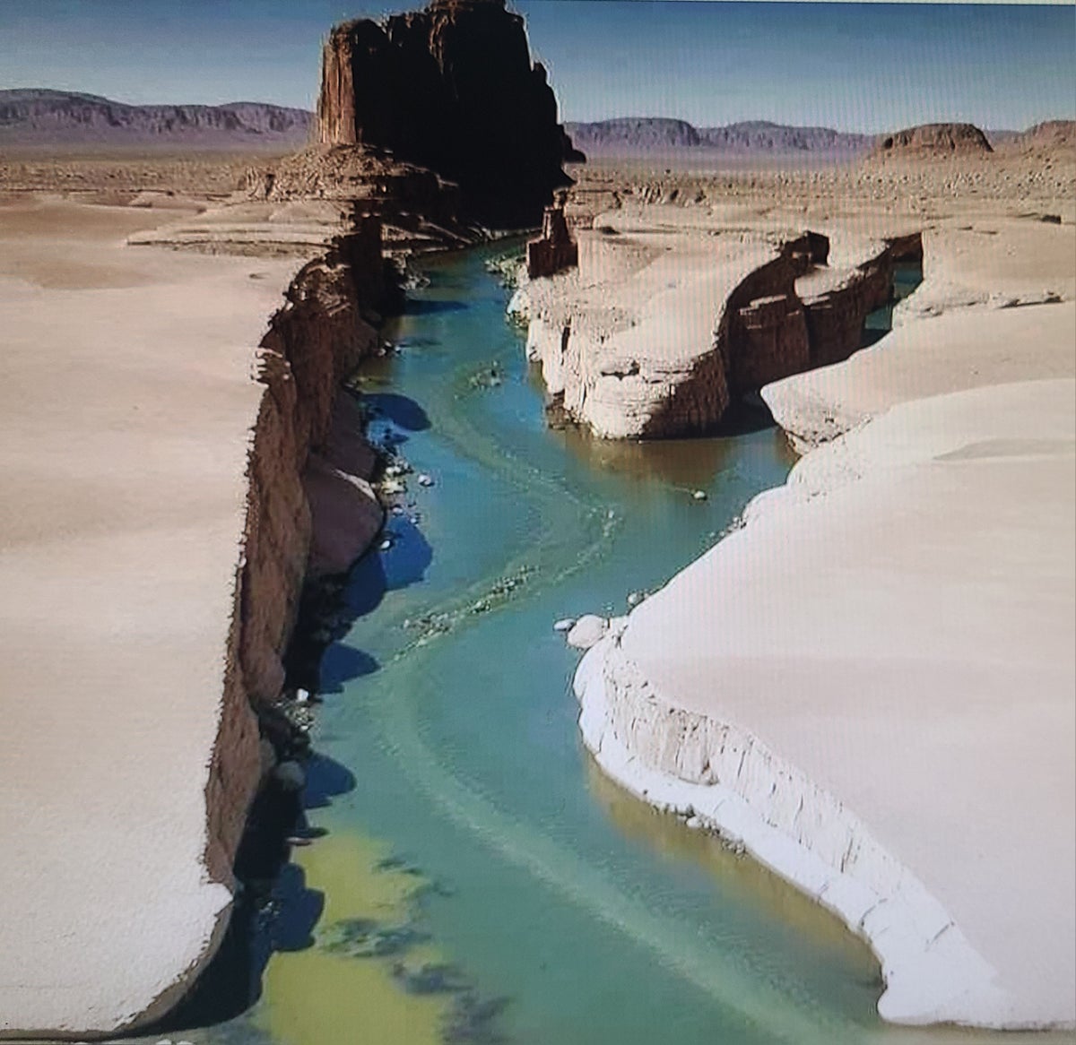 This Desert Scene... | MLTSHP