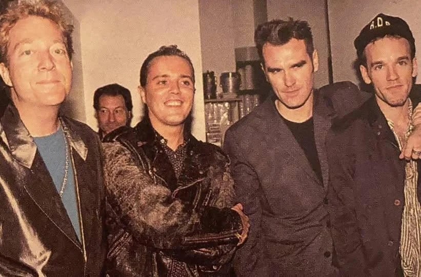 That's me in the corner... | MLTSHP