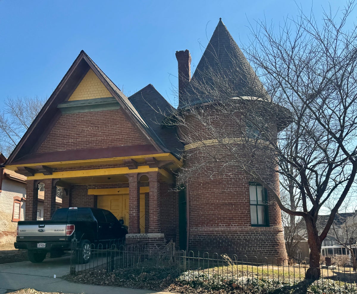 has a few points | MLTSHP