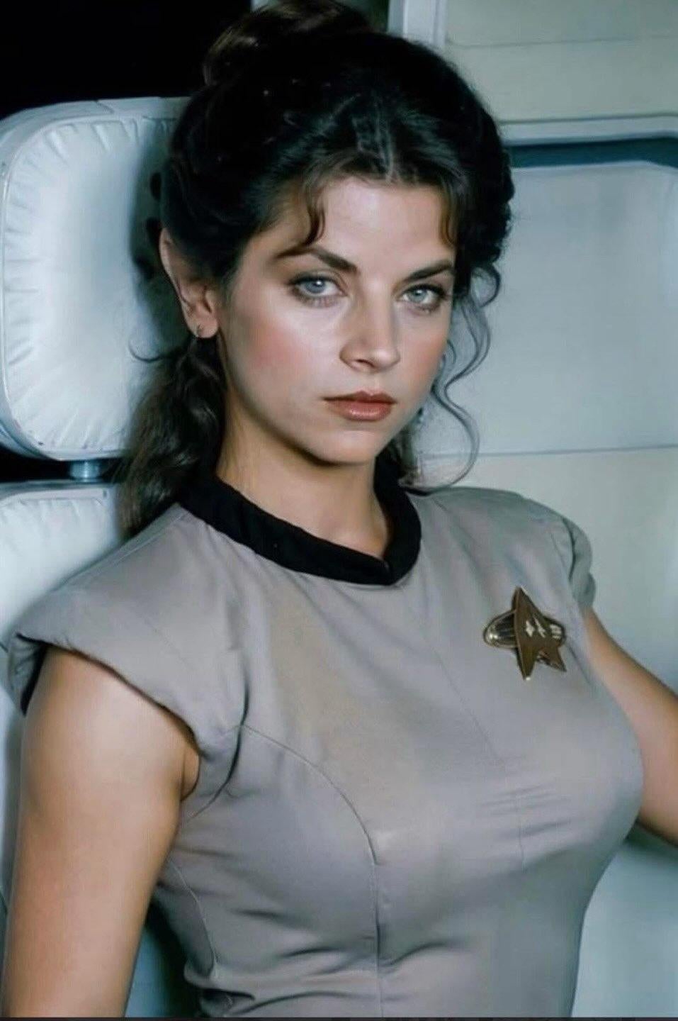 Kirstie Alley | MLTSHP