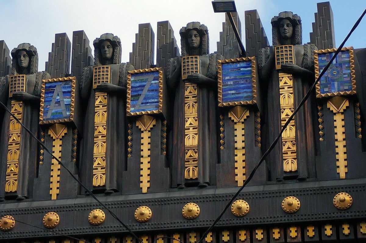 More Than Meets The Eye | MLTSHP