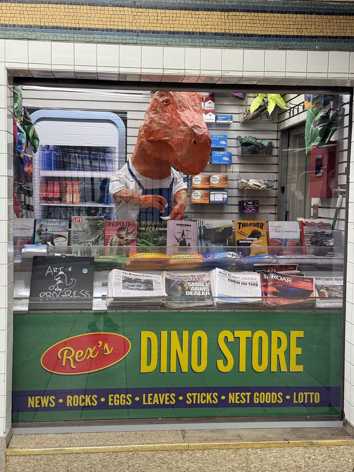 dinosaur bodega | MLTSHP